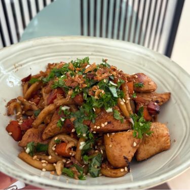 Nouilles udon sésame, soja, poulet et carottes de Julie - Blog